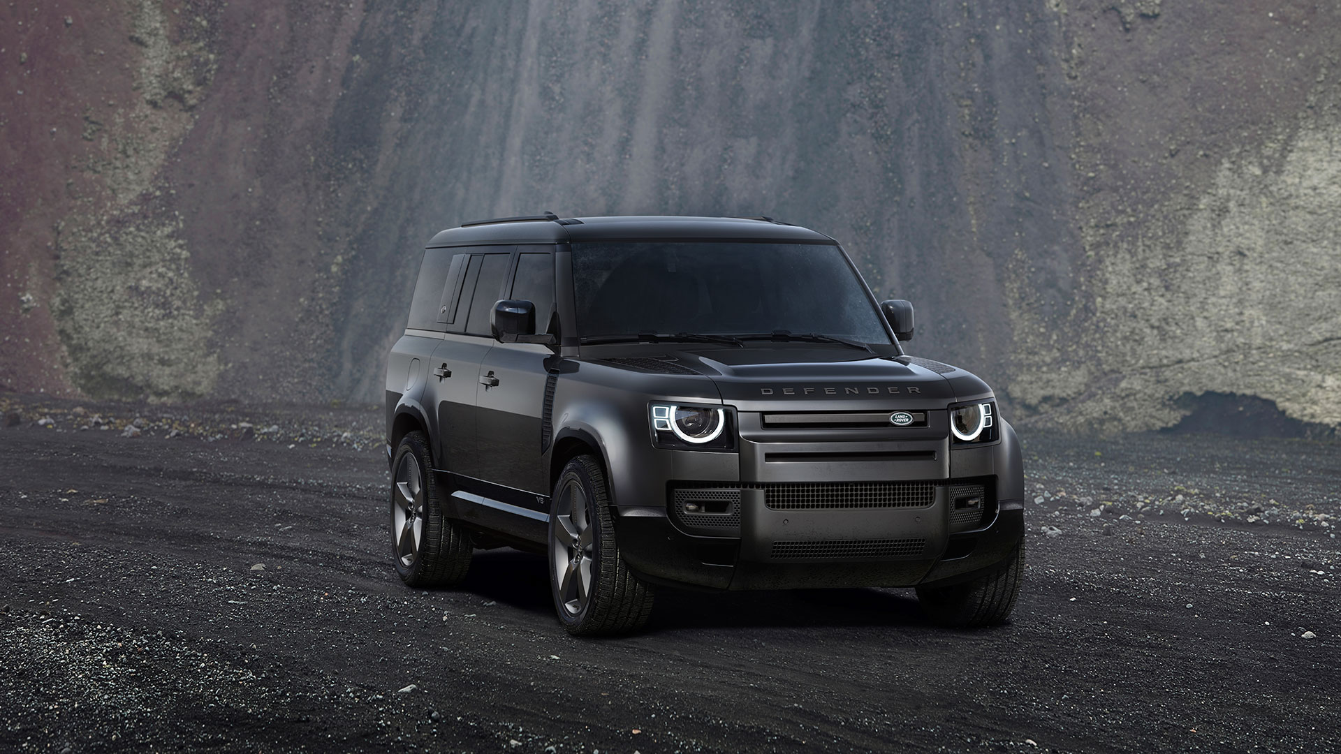 Land Rover llama a revisión al Defender V8 por riesgo de accidente ...