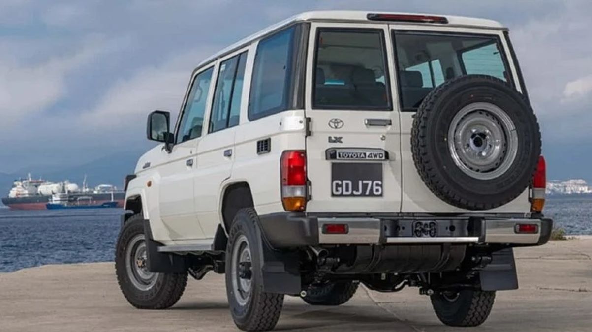 Un nuevo Toyota Land Cruiser destinado a unos pocos privilegiados ...