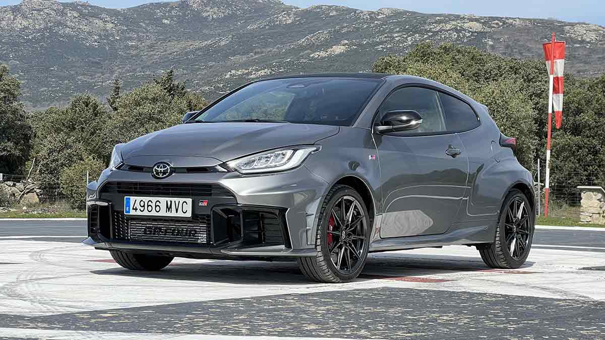 Probamos el Toyota GR Yaris 2025: sigue siendo muy bueno, pero… ¿es el deportivo ideal? - Autofacil