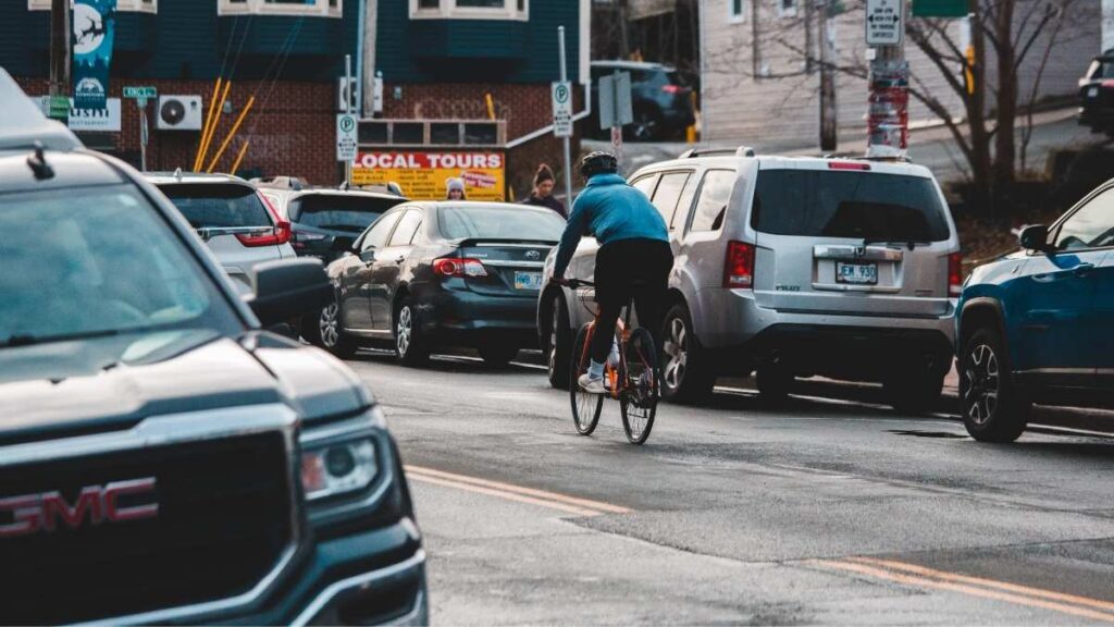 El peligro del “dooring”: así afecta a los ciclistas - Autofacil
