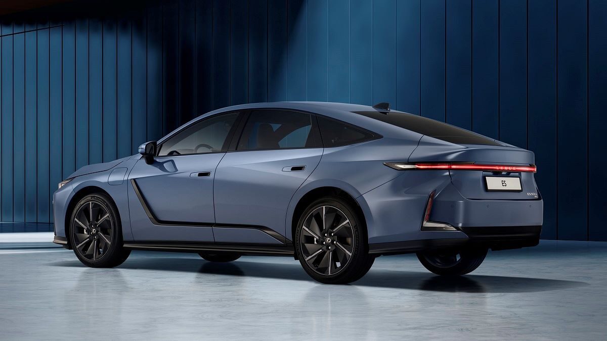 Así es el nuevo Lexus ES, ahora también con versión eléctrica - Autofacil